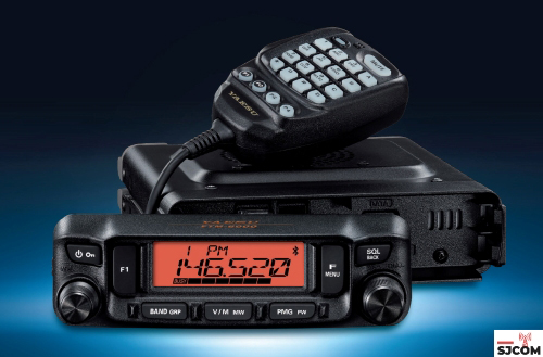 Nos complace presentar El nuevo transceptor móvil FM de Yaesu, modelo ...